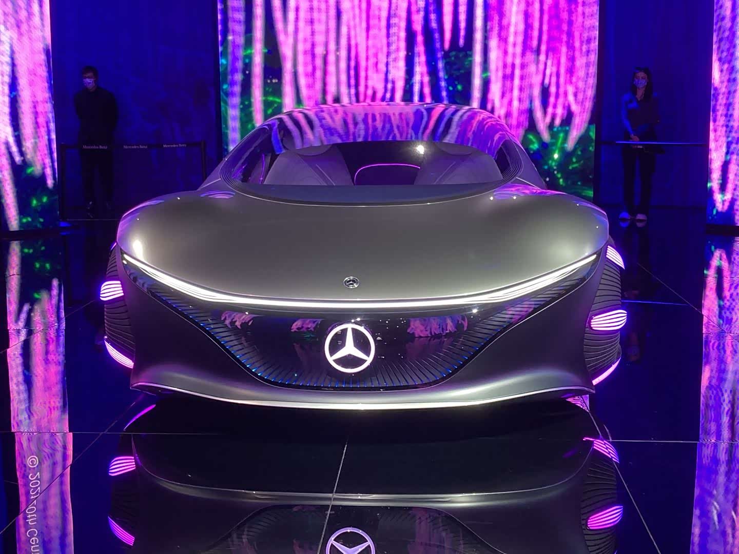 2021上海车展实拍，奔驰VISION AVTR，最梦幻的概念车，没有之一_车家号_发现车生活_汽车之家