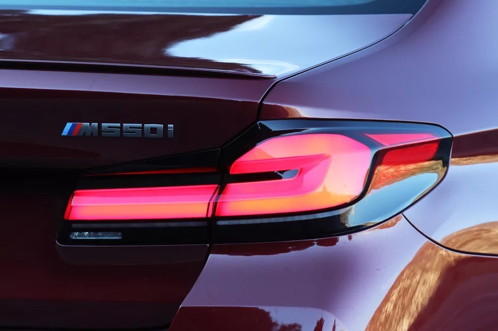 2021款宝马M550i：绝对可以替代M5的“V8大宝马”_车家号_发现车生活_汽车之家