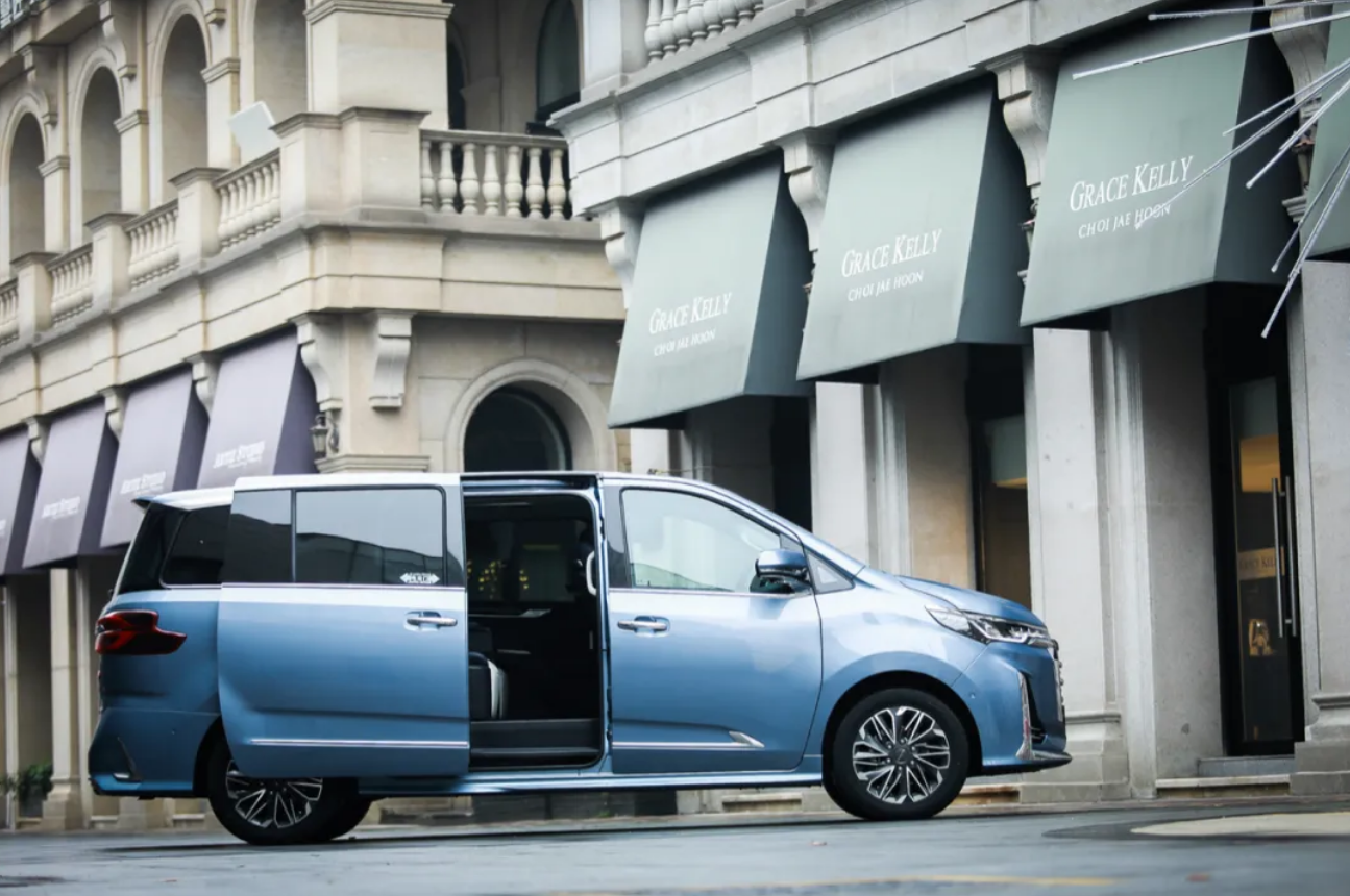 新款上汽大通MAXUS G20 PLUS，外观霸气，商务接送新选择_车家号_发现车生活_汽车之家