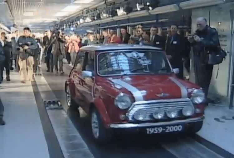 究竟是何方神圣？回顾经典MINI的闪耀魅力_车家号_发现车生活_汽车之家