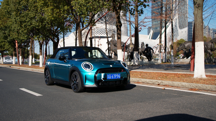 经典与时尚结合 潮流与复古碰撞的MINI汽车_车家号_发现车生活_汽车之家