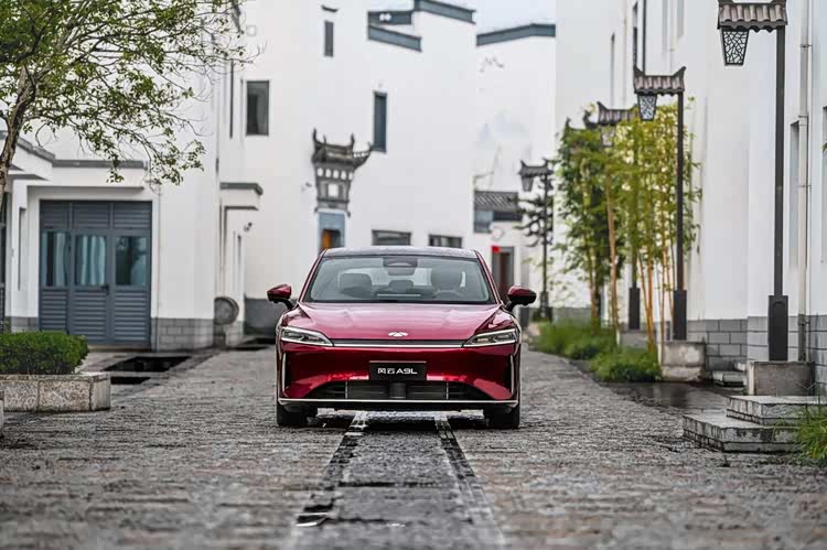 最豪华的奇瑞？风云A9L预售15.99万起，对标比亚迪汉L_车家号_发现车生活_汽车之家