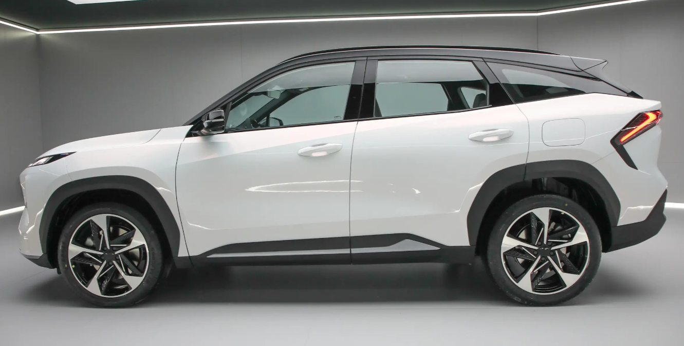 银河L7对比宋PLUS DM-i，理性解析，谁更值得消费者购买？_车家号_发现车生活_汽车之家