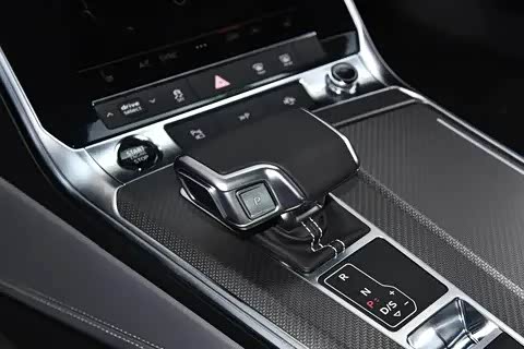 2025款奥迪A7L正式上市！搭载2.0T和3.0T引擎，售41.87-66.62万元_车家号_发现车生活_汽车之家