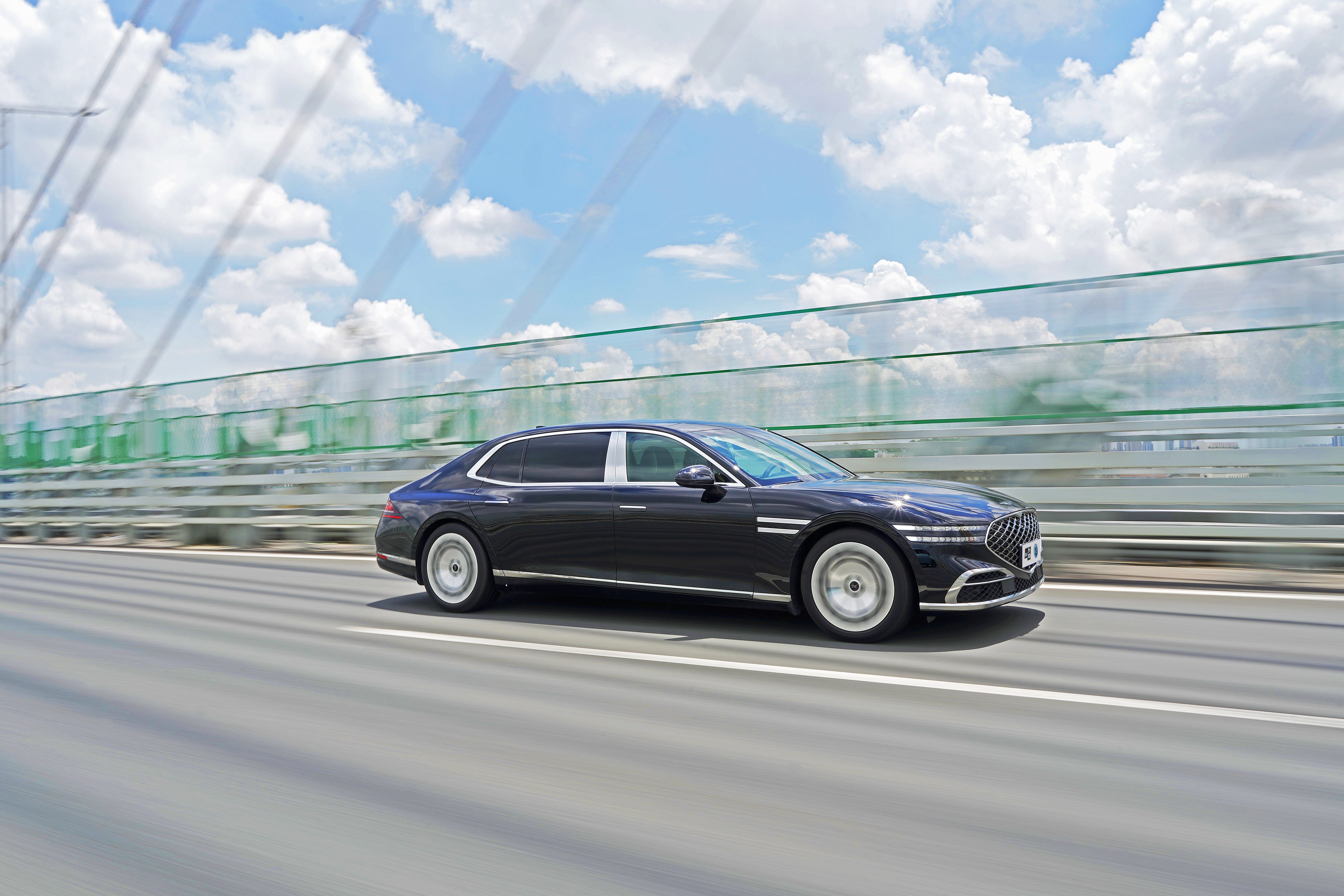 【海川品车】成就传奇 试驾捷尼赛思G90行政加长版_车家号_发现车生活_汽车之家