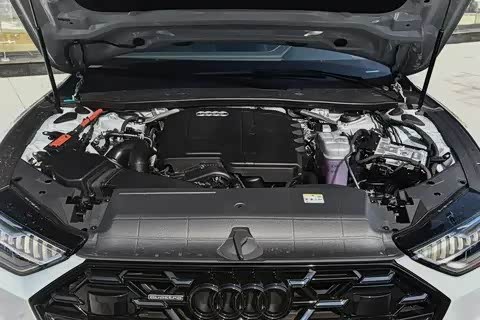 2025款奥迪A7L正式上市！搭载2.0T和3.0T引擎，售41.87-66.62万元_车家号_发现车生活_汽车之家