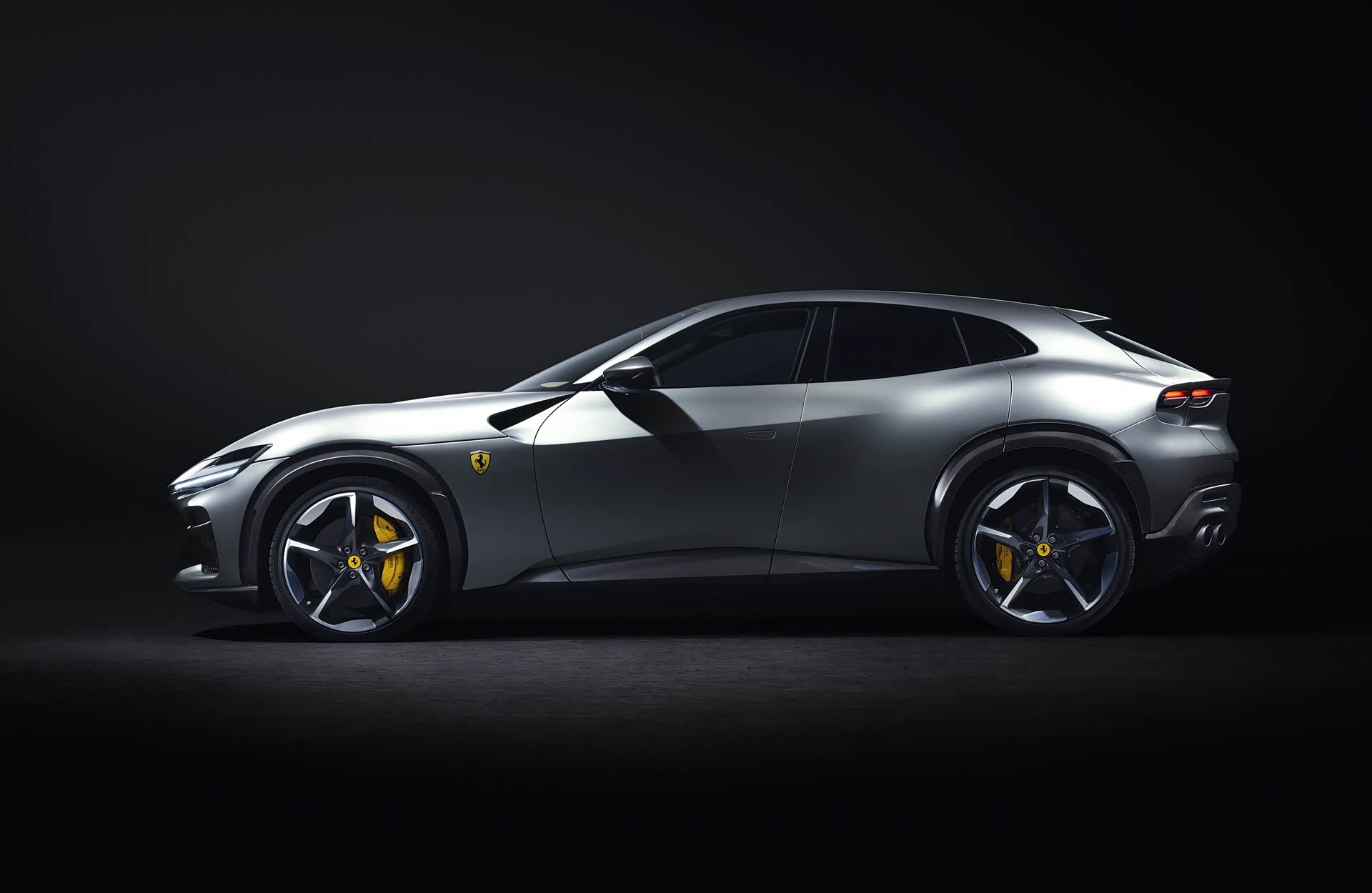 FUV车型究竟是何物种？解析法拉利Purosangue_车家号_发现车生活_汽车之家