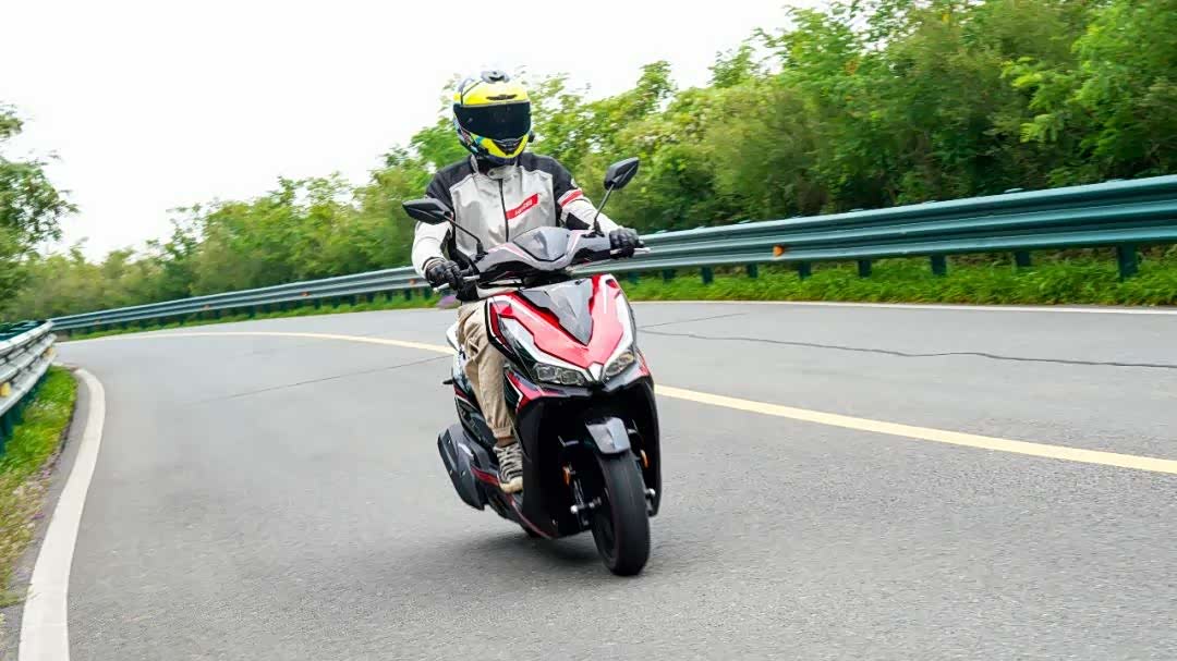 国服最强150踏板动力—12980起大阳VRS150摩智测评_车家号_发现车生活_汽车之家