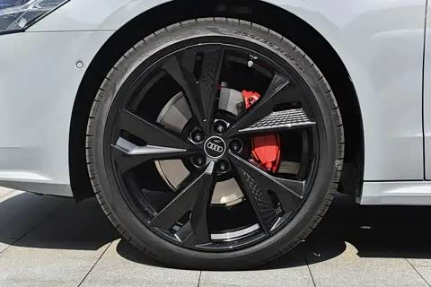 2025款奥迪A7L正式上市！搭载2.0T和3.0T引擎，售41.87-66.62万元_车家号_发现车生活_汽车之家