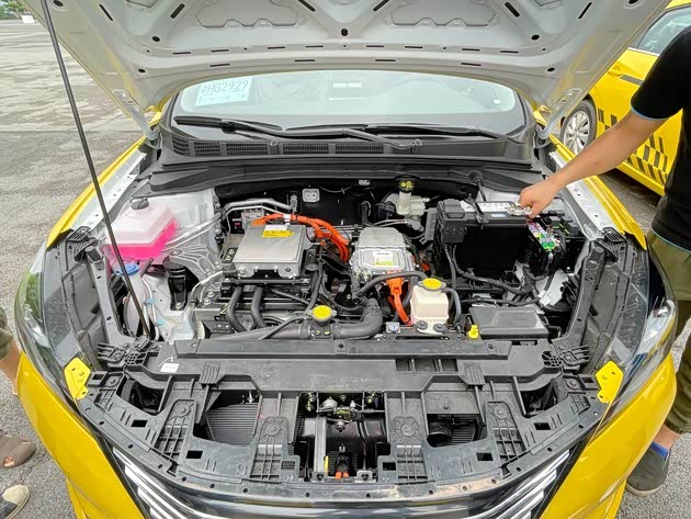 《20秒即可完成换电 长安逸动EV460换电版正式发布》_车家号_发现车生活_汽车之家