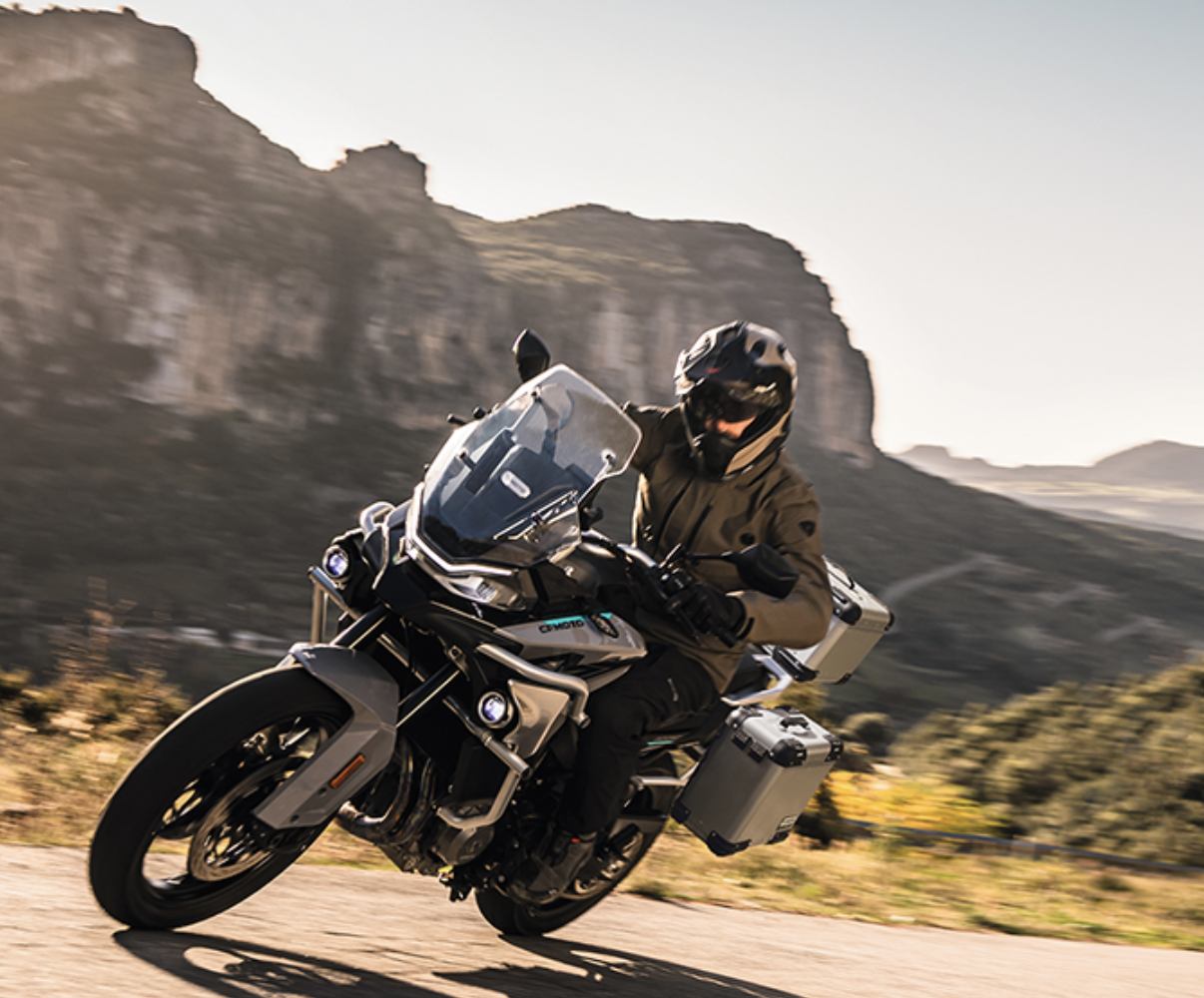 5.768万起，95匹马力春风800MT上市，网友：用KTM同款发动机？_车家号_发现车生活_汽车之家