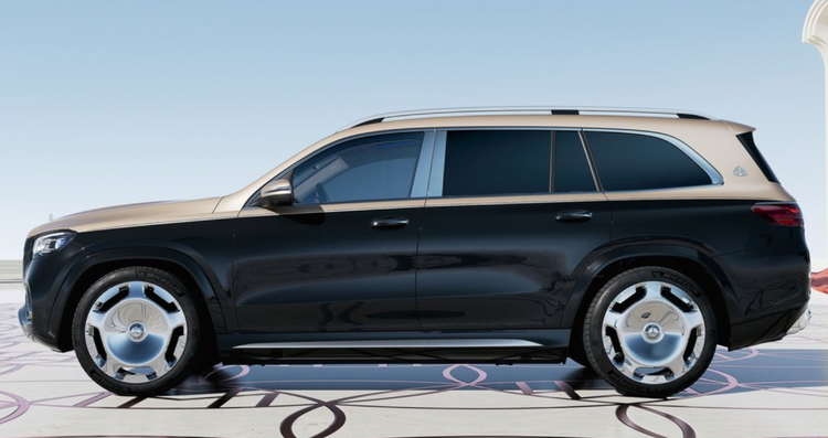 问界M9实车曝光！对比迈巴赫GLS，你发现什么？_车家号_发现车生活_汽车之家