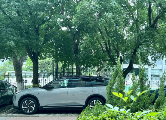 高端纯电市场绕不开的蔚来ES6，没有冰箱彩电一样月销过万_车家号_发现车生活_汽车之家