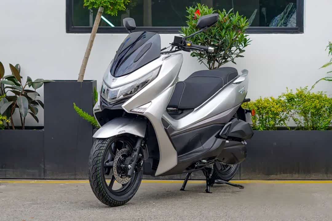 运动VS优雅，赛科龙RT1对比豪爵UHR，该怎么选？_车家号_发现车生活_汽车之家