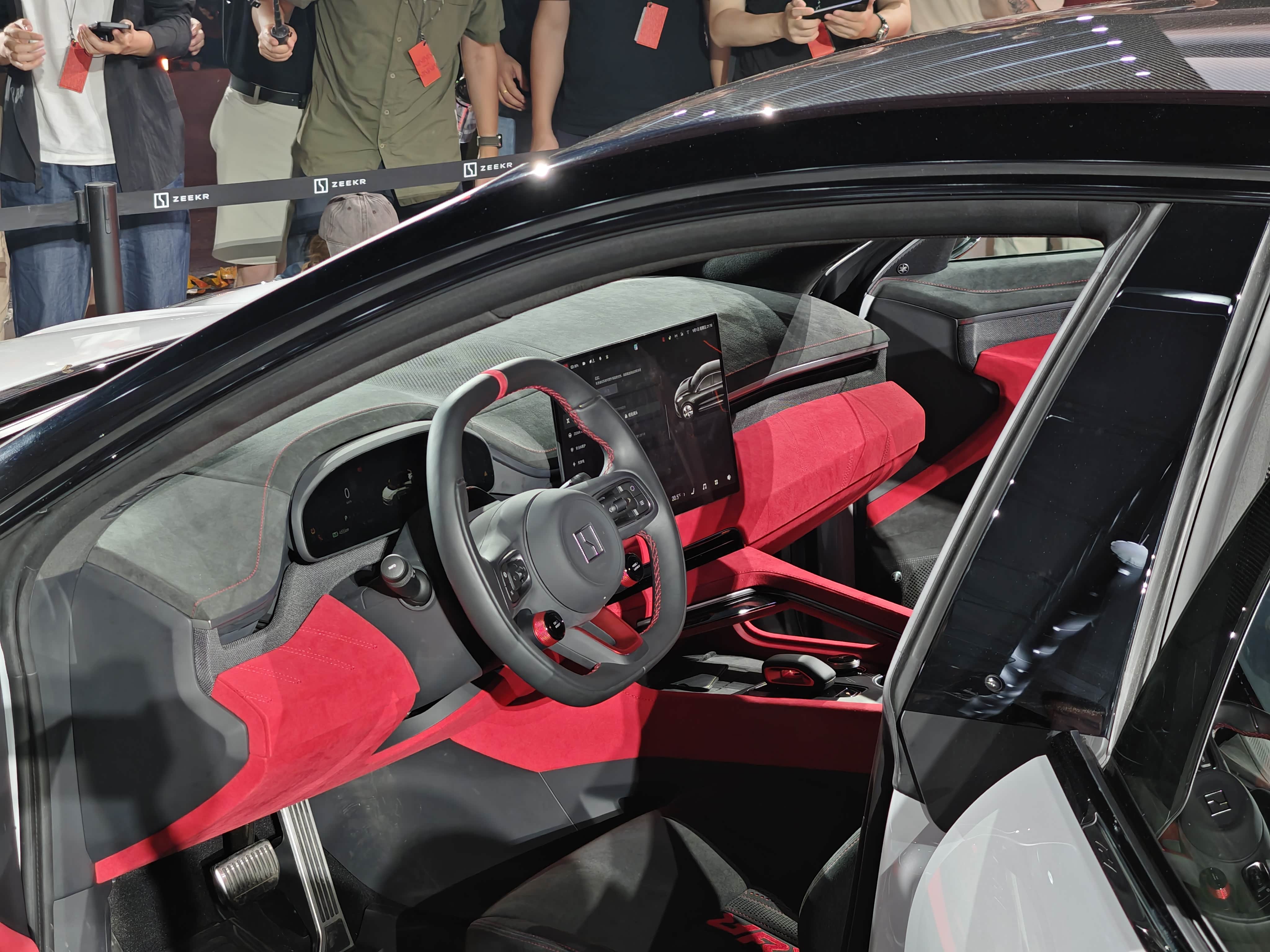 性能超强悍 极氪001 FR开启预订_车家号_发现车生活_汽车之家