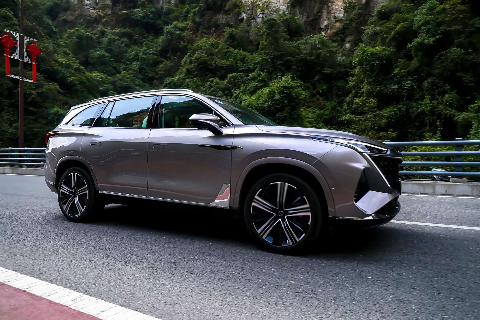 第二排“国王座椅”比肩豪华MPV，全新荣威RX9座舱舒适性拉满_车家号_发现车生活_汽车之家