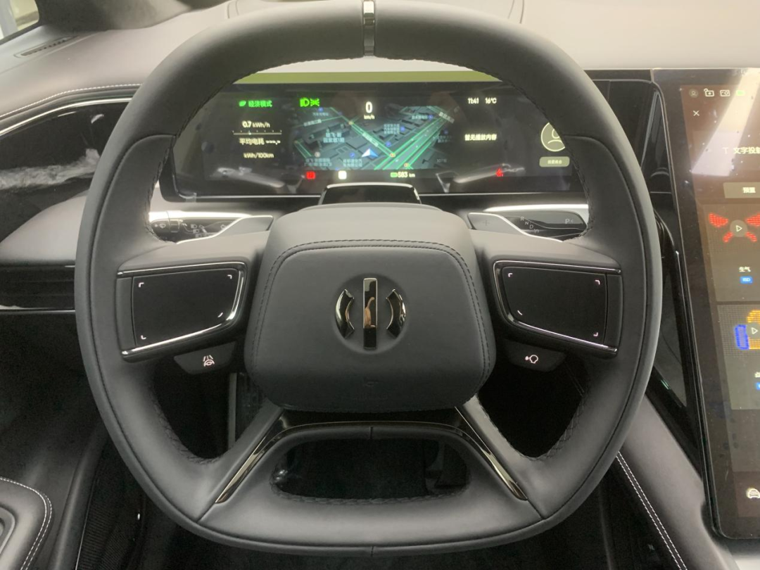 【文章】不买保时捷买高合HiPhiX，到底值不值？_车家号_汽车之家