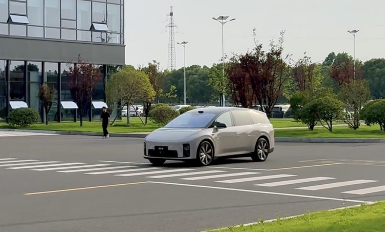 理想i8实车解析：35万级纯电SUV的「5C 超充+激光雷达」破局之道_车家号_发现车生活_汽车之家