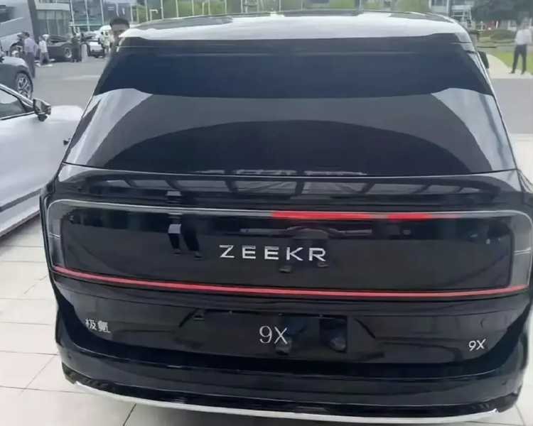 极氪9X震撼来袭！5239mm车长+900V高压，国产"库里南"即将上市_车家号_发现车生活_汽车之家