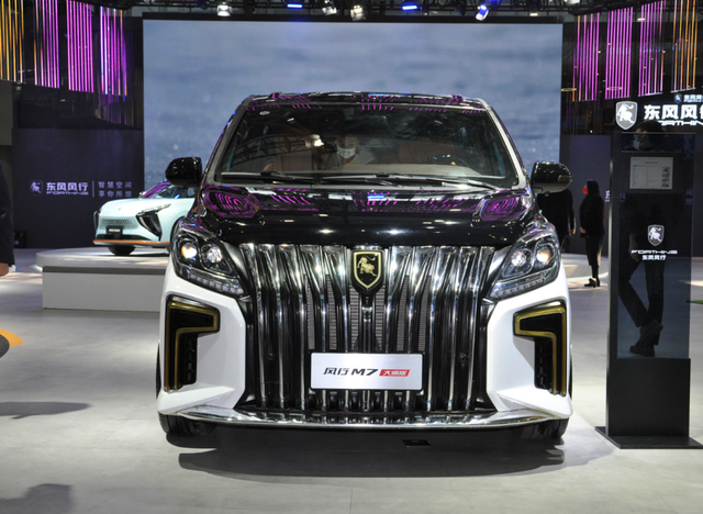 竞争丰田赛那，东风风行M7大师版正式发布，搭载2.0T+8AT_车家号_发现车生活_汽车之家