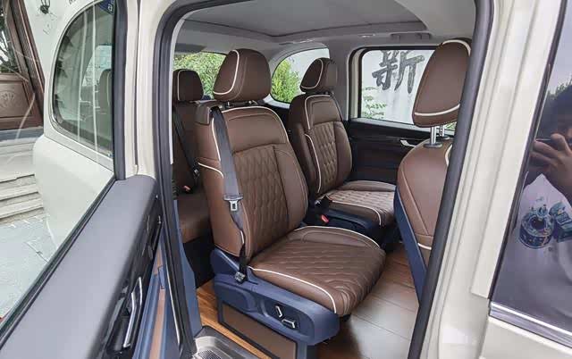 吉利LEVC TX5发布，提供纯电和增程式动力单元，定位家用7座MPV_车家号_发现车生活_汽车之家