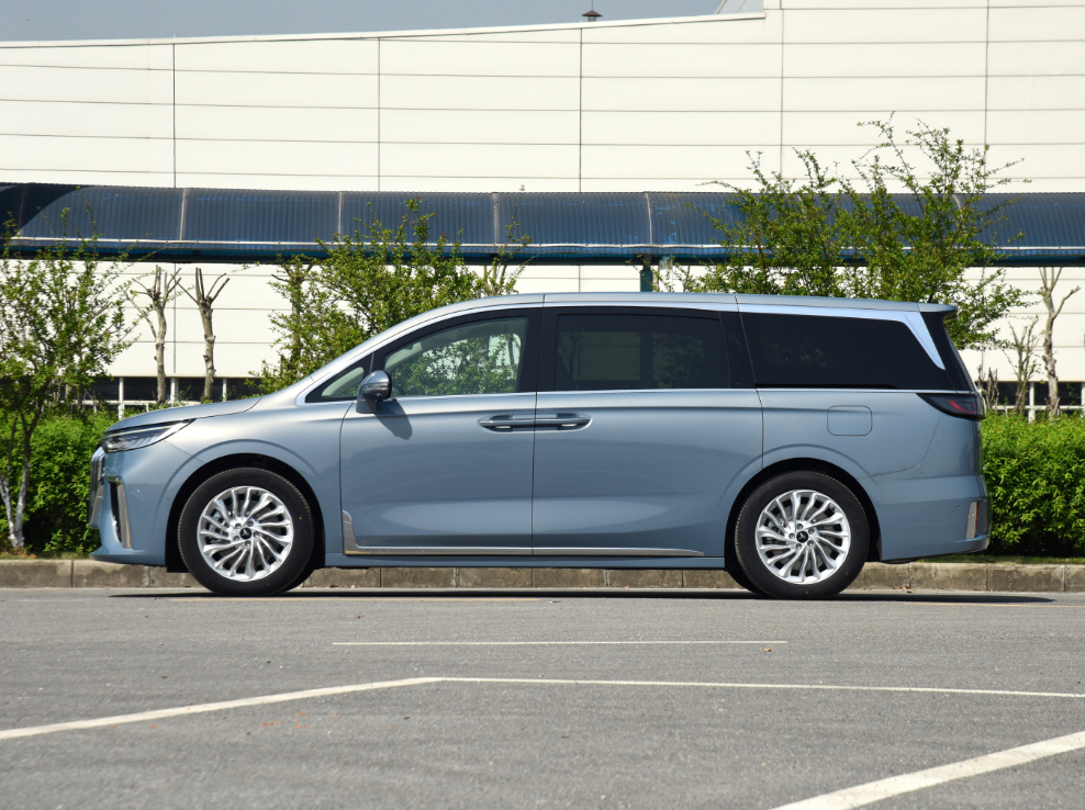 风向变了，别克GL8日渐式微，为啥岚图梦想家和腾势D9崛起了？_车家号_发现车生活_汽车之家