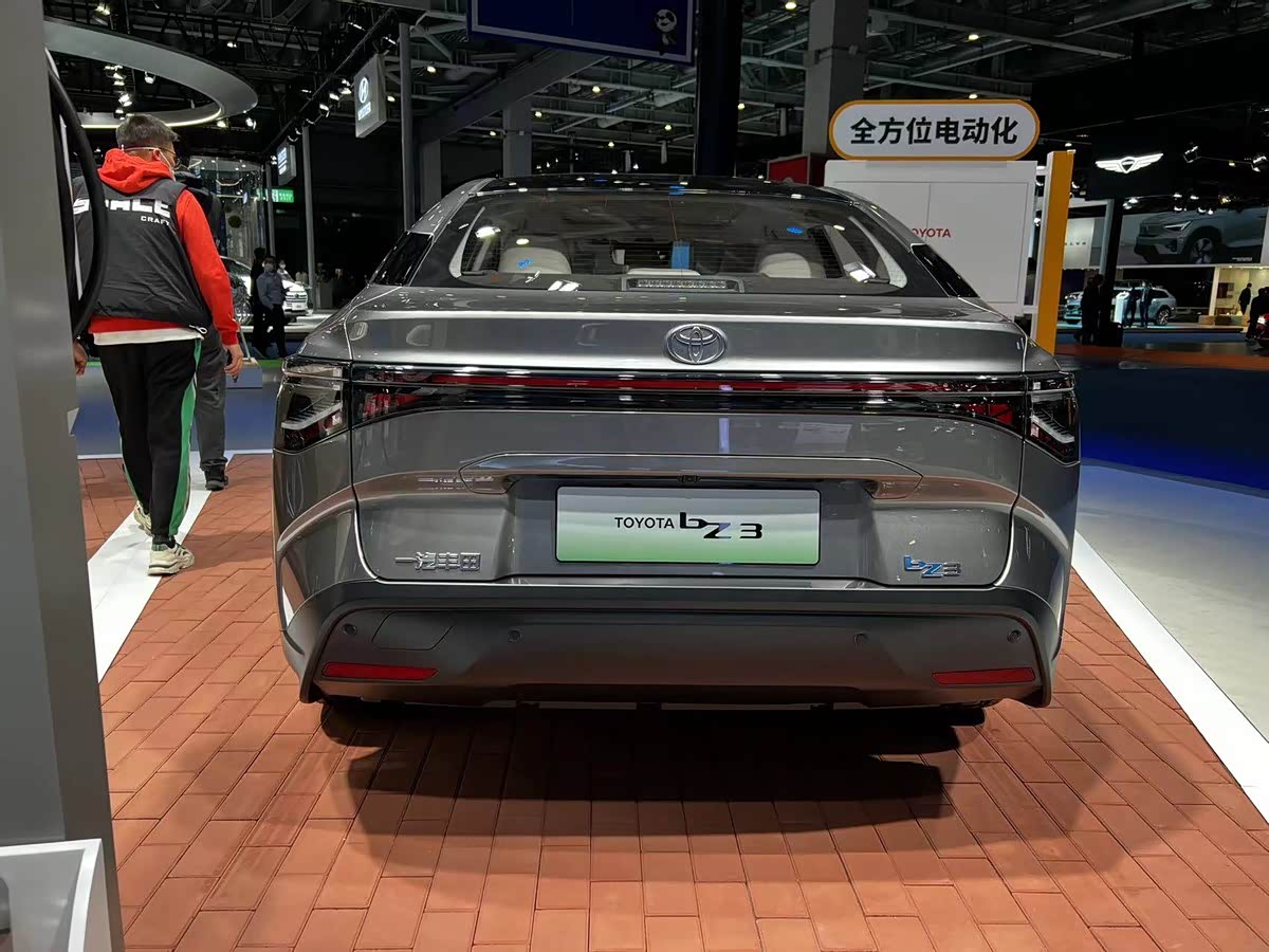 “全方位电动化”产品，e-TNGA架构打造，丰田bZ3亮相_车家号_发现车生活_汽车之家