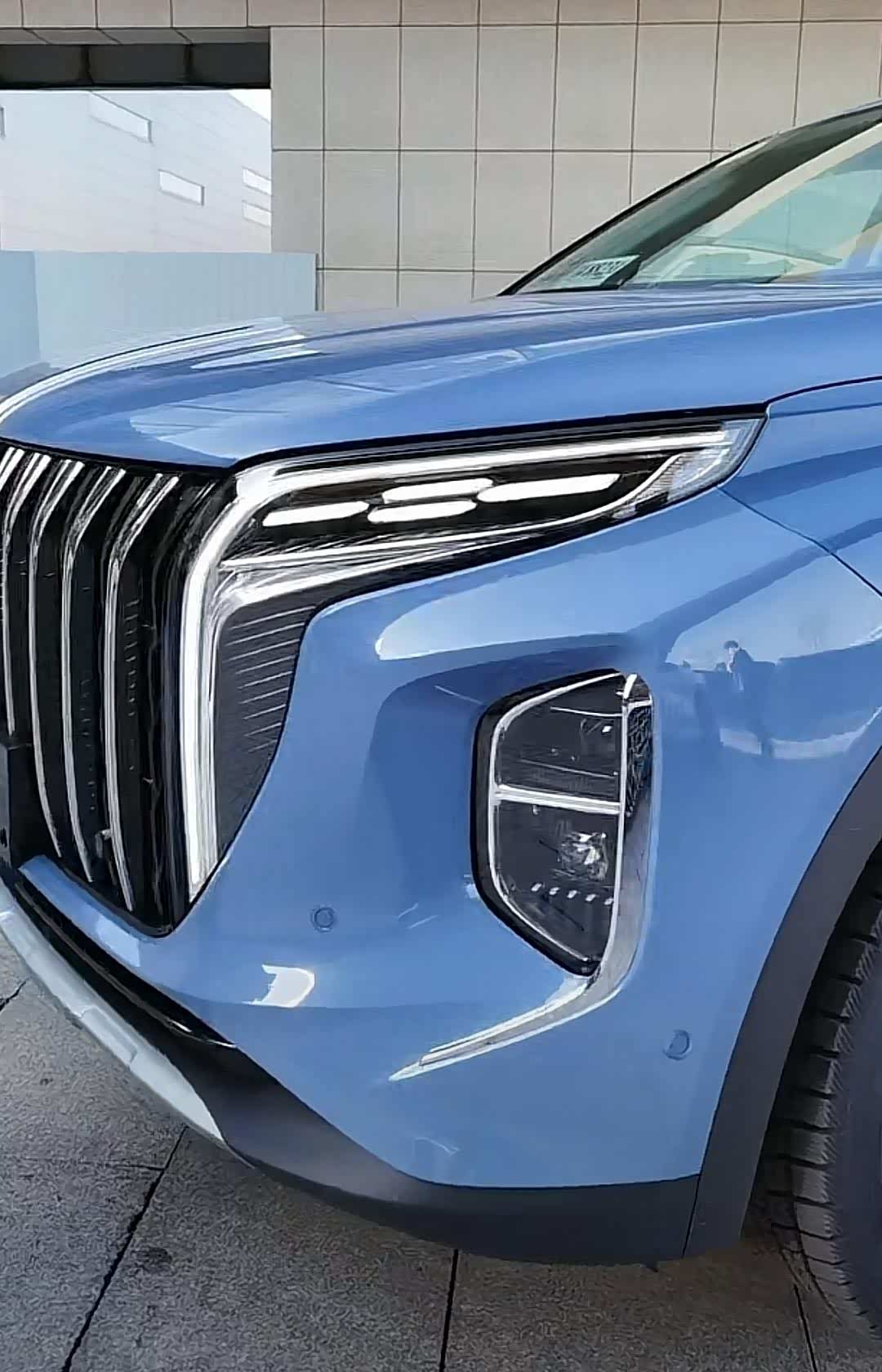 5/6/7座可选 红旗HS6实车曝光 搭载2.0T发动机_车家号_发现车生活_汽车之家