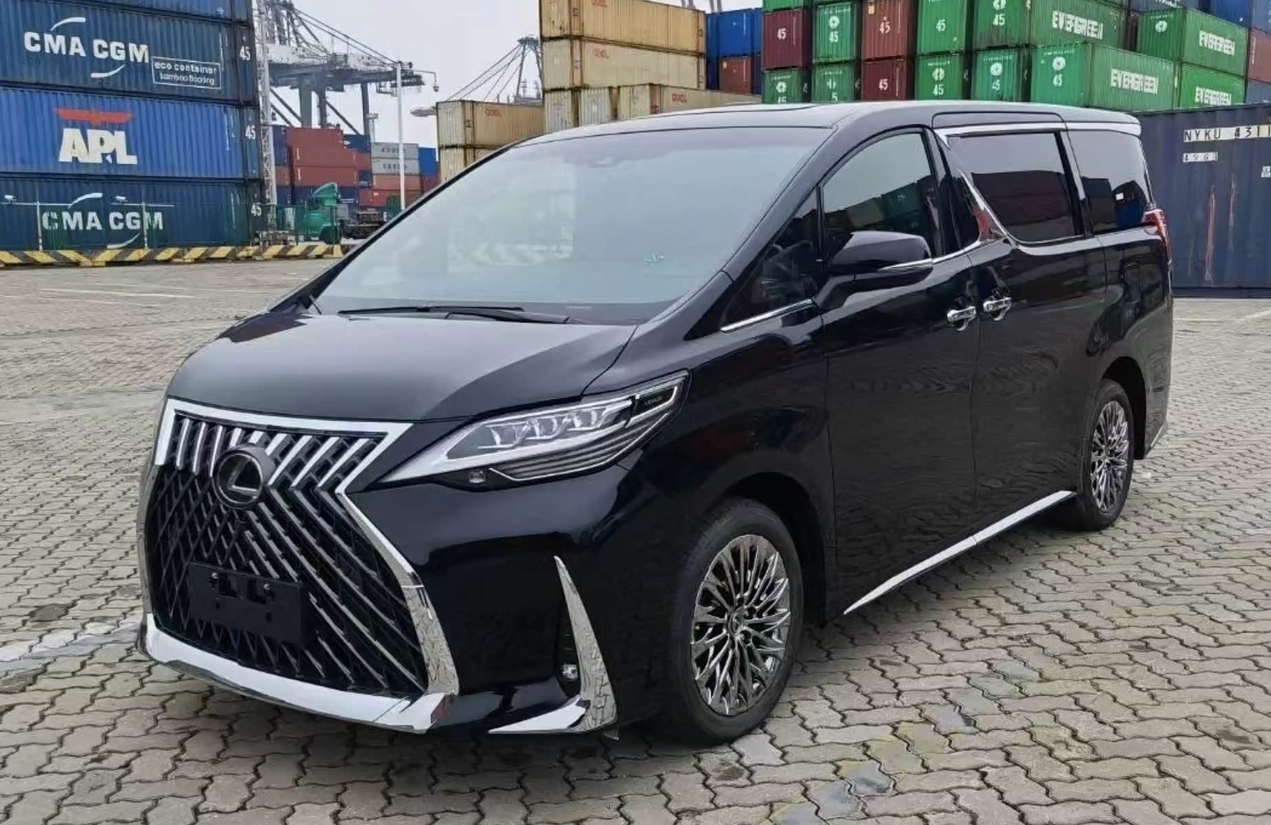 雷克萨斯LM350实车曝光，搭载3.5L+8AT动力，售价或超200万_车家号_发现车生活_汽车之家