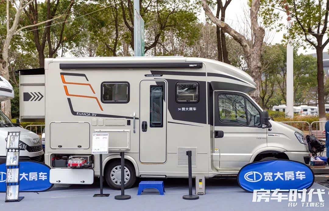 宽大S350房车 高端奢华之作 旅居商务共享_车家号_发现车生活_汽车之家