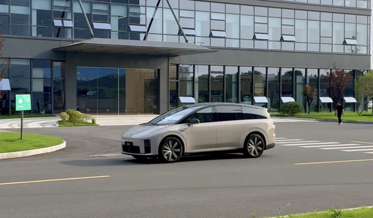 理想i8实车解析：35万级纯电SUV的「5C 超充+激光雷达」破局之道_车家号_发现车生活_汽车之家