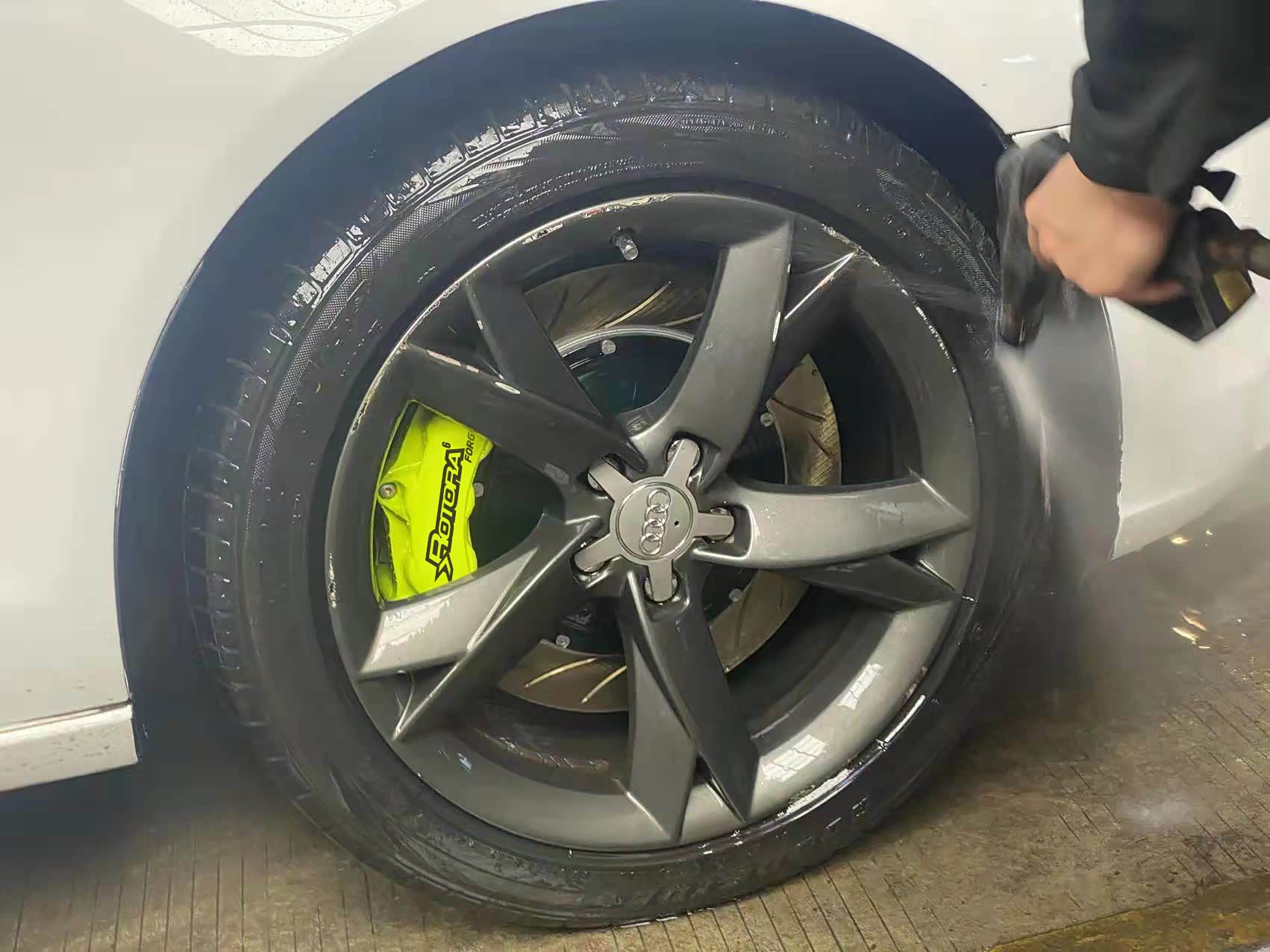 【文章】奥迪A6L/C7改装升级Rotora大六刹车_车家号_汽车之家