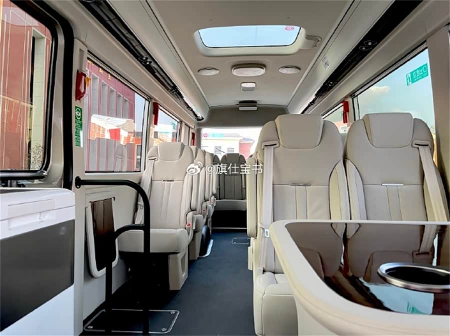 搭载3.0T发动机，17-23座布局，红旗QM7正式发布，竞争丰田考斯特_车家号_发现车生活_汽车之家