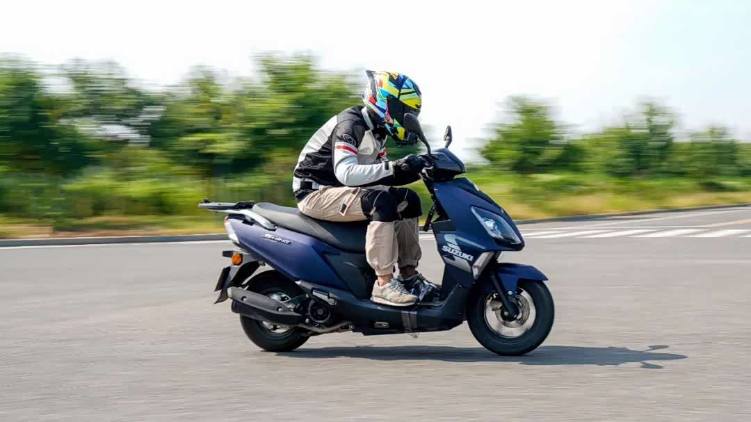 铃木UY125，QJ鸿125、豪爵AFR125三车动态横评_车家号_发现车生活_汽车之家