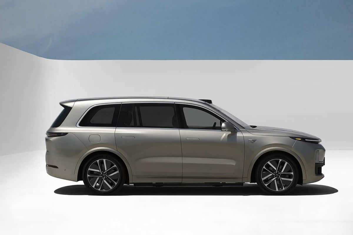 理想L9初获成功，30天交付10123辆，售价45.98万却有GLS的舒适_车家号_发现车生活_汽车之家