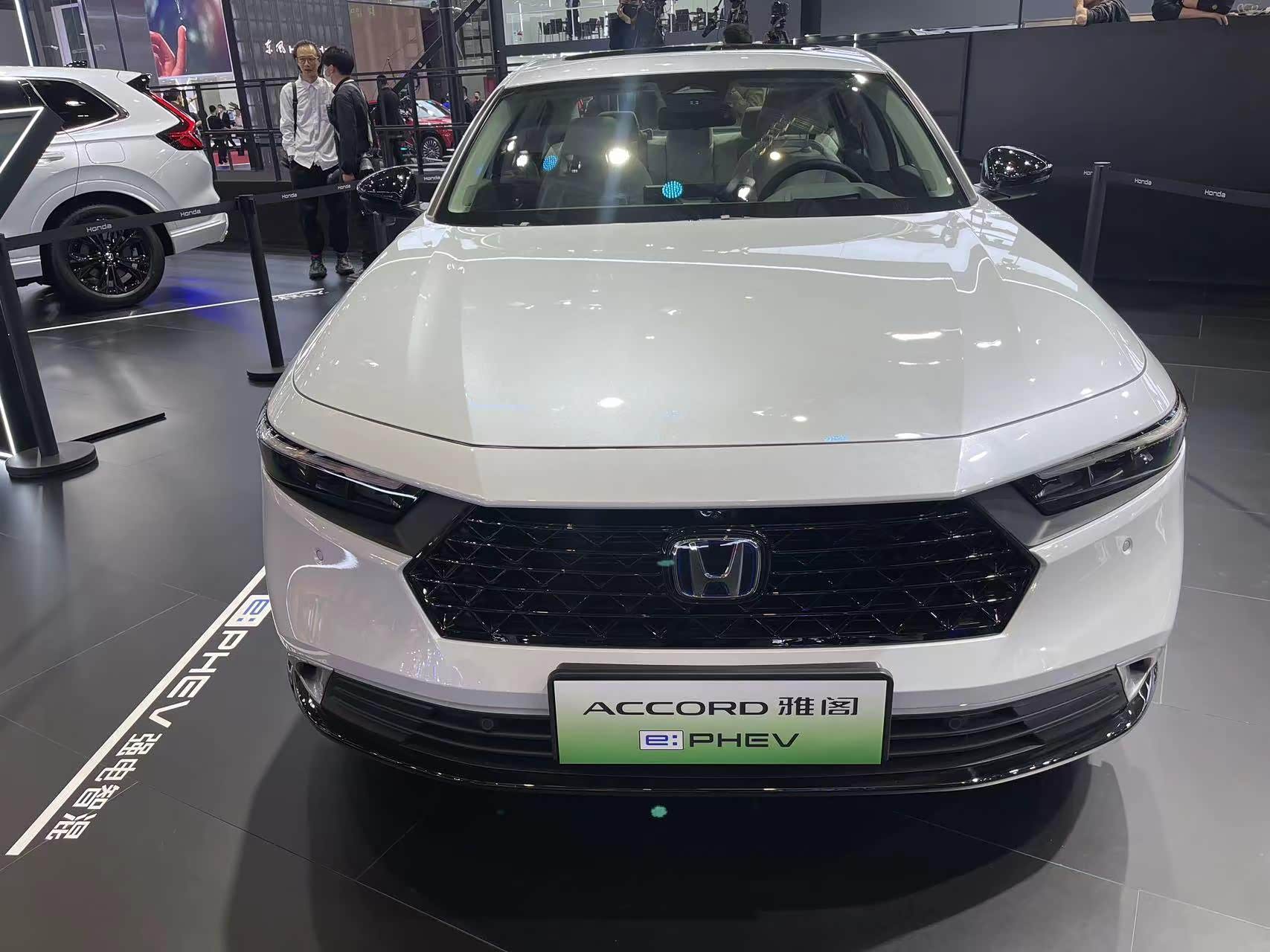 本田首款插混轿车 雅阁e:PHEV亮相 纯电续航82km_车家号_发现车生活_汽车之家