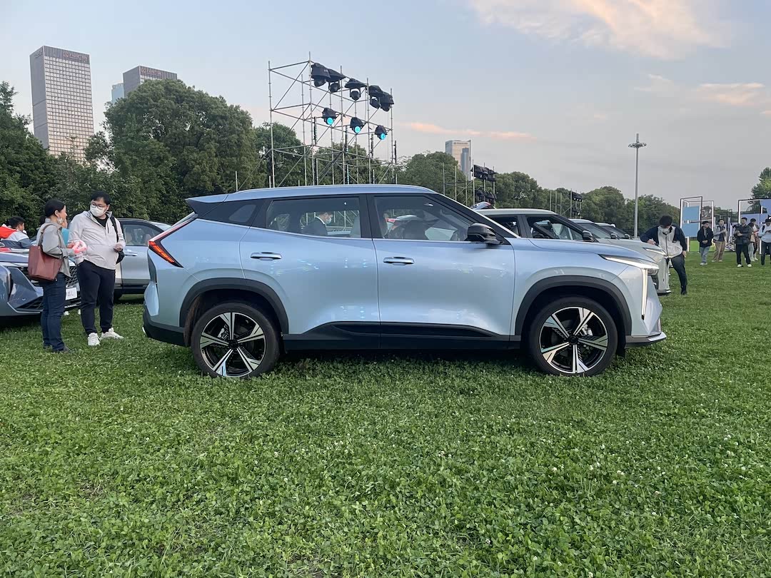 博越COOL上市售10.27万起 搭1.5TD动力 8155芯片加持_车家号_发现车生活_汽车之家