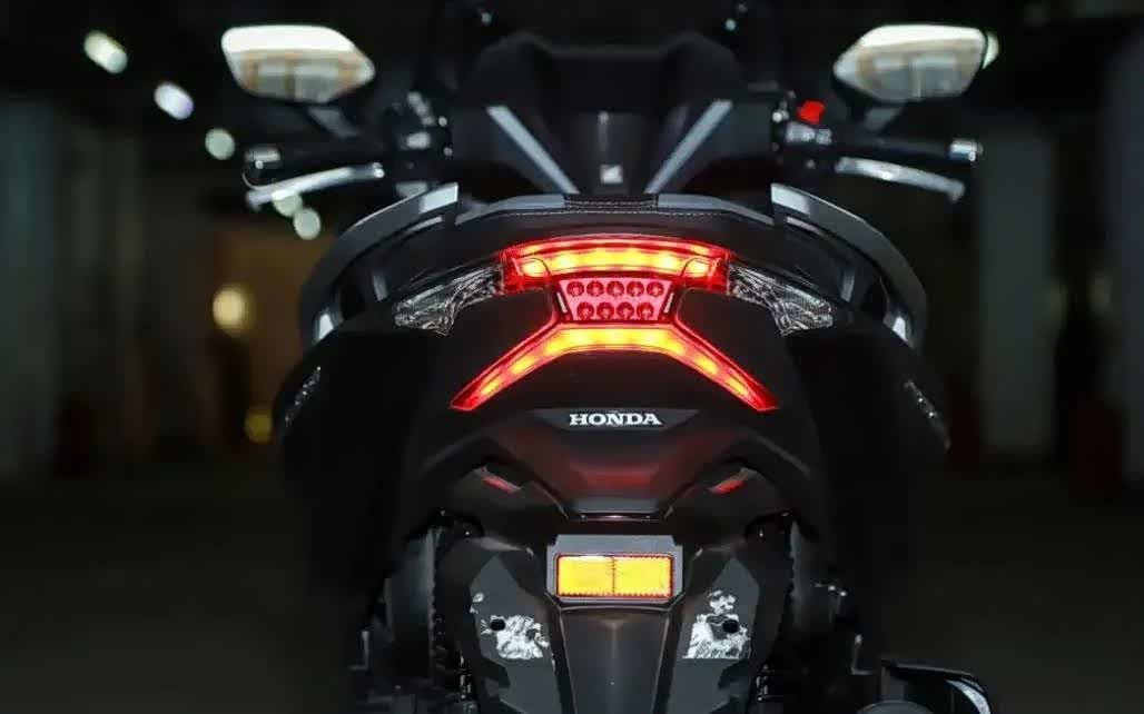 本田Forza350新款泰国首发，与新大洲本田NSS350外观相同_车家号_发现车生活_汽车之家