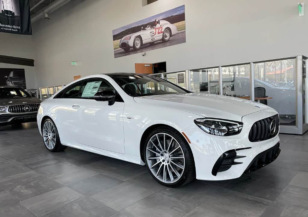 简洁优雅的设计 很有大气的运动感 奔驰AMG E53实车_车家号_发现车生活_汽车之家