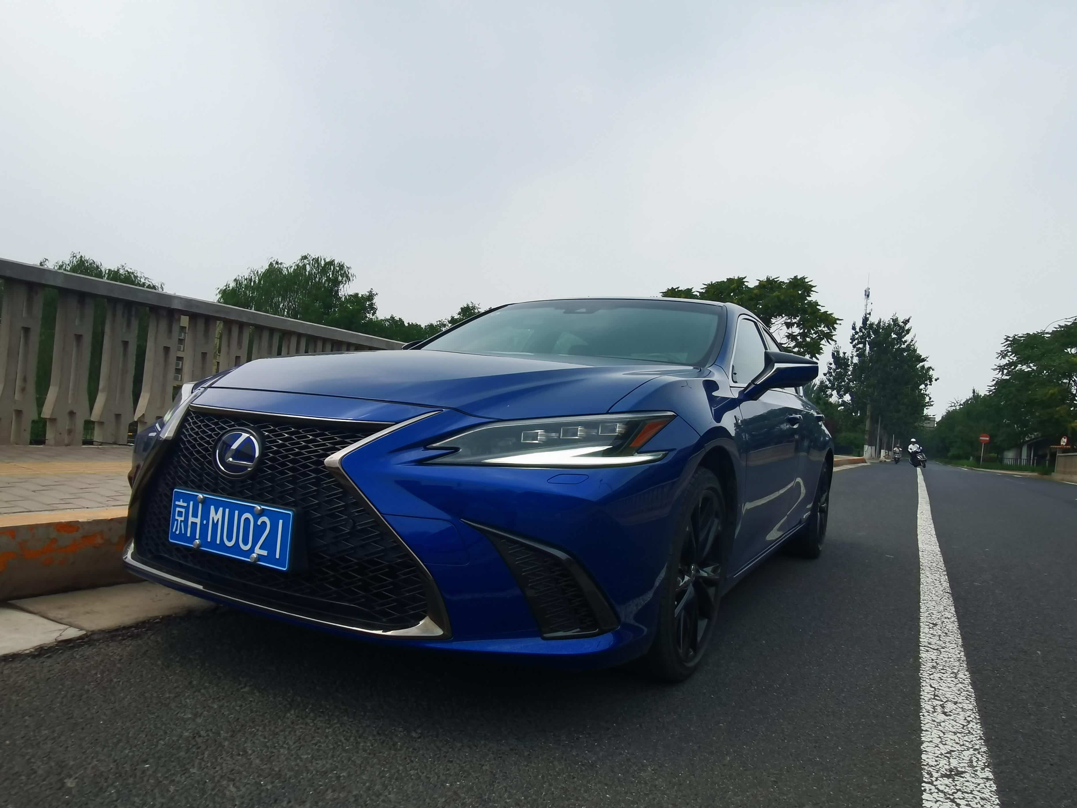 【文章】雷克萨斯ES300h F SPORT：混动+运动打造全新驾乘体验_车家号_汽车之家
