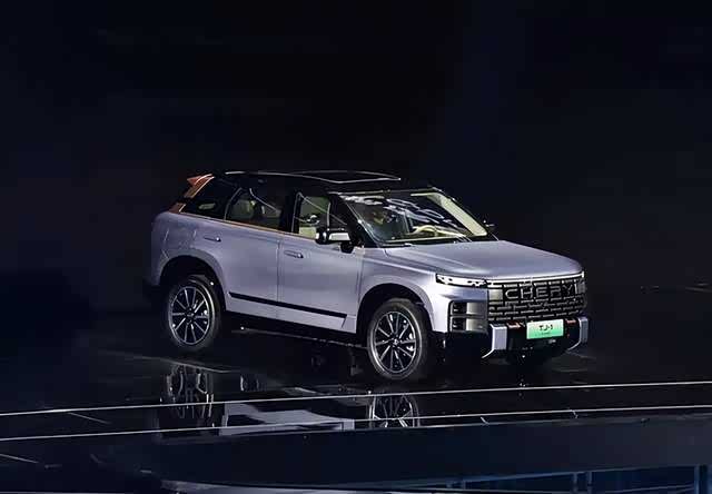 主打“轻越野” 奇瑞TJ-1实车亮相 混动+四驱 综合续航达1200km_车家号_发现车生活_汽车之家