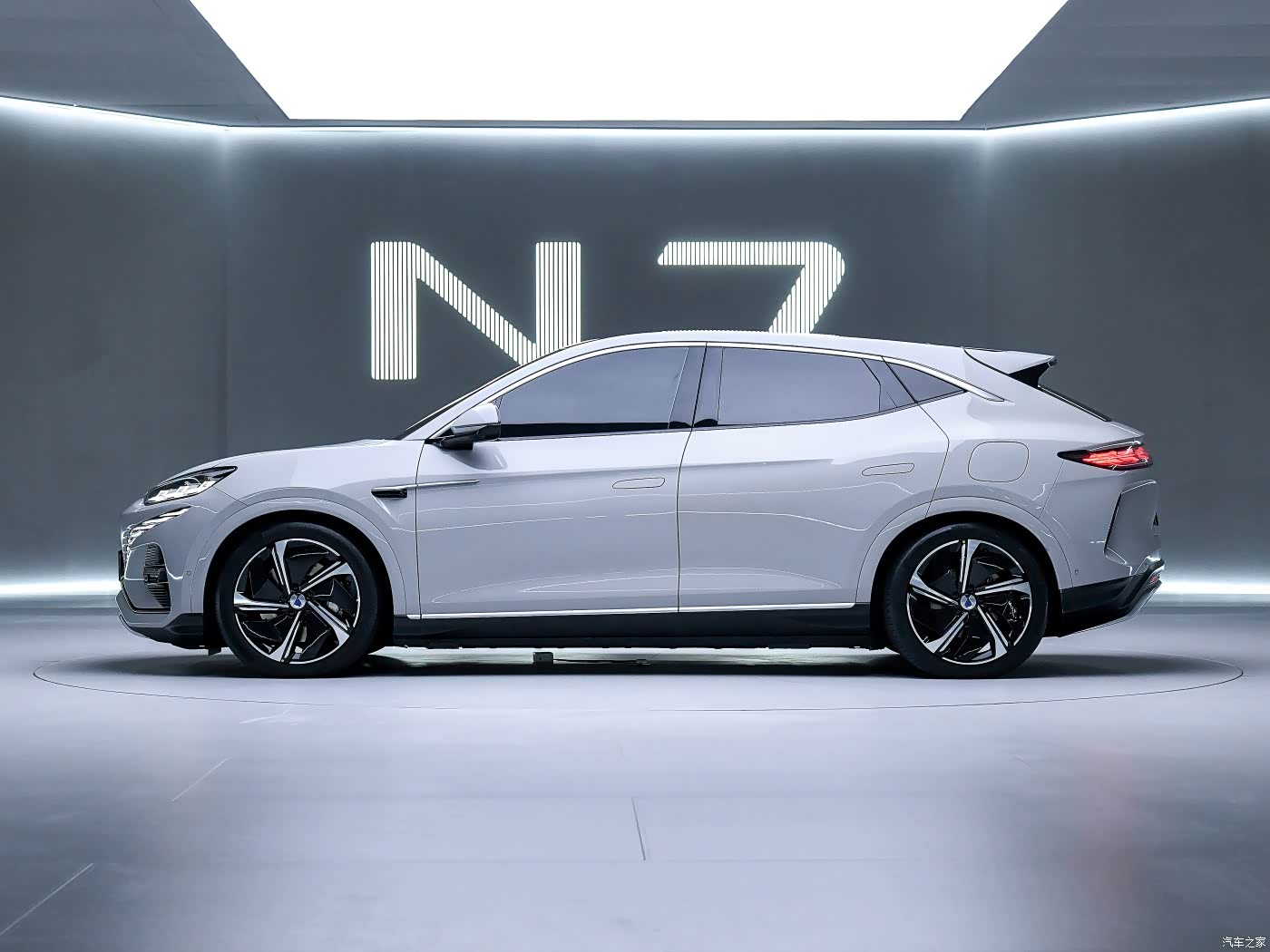 配云辇系统+双枪超充，最高续航702km，30.18万起的腾势N7会火吗_车家号_发现车生活_汽车之家