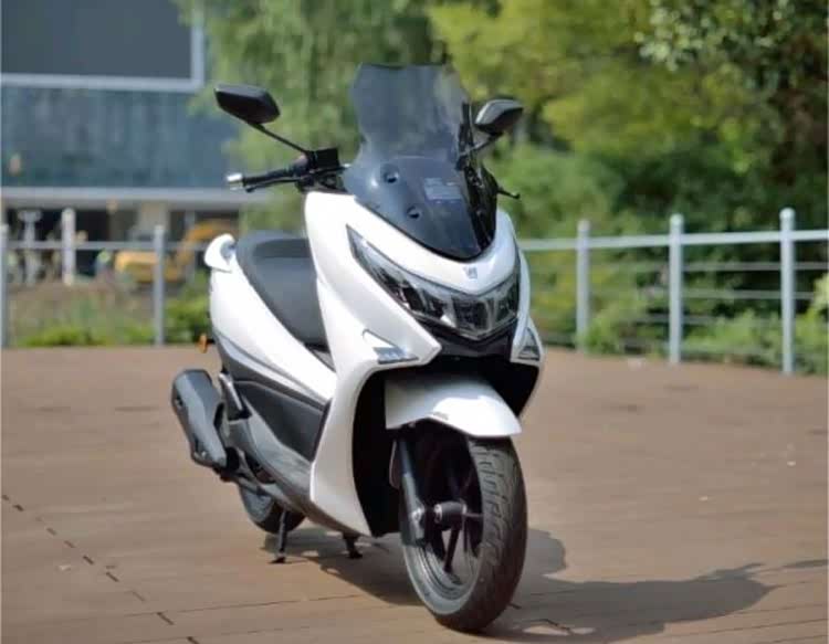 豪爵新款UHR150体验，还能成为摩友心中的热门的之选？_车家号_发现车生活_汽车之家