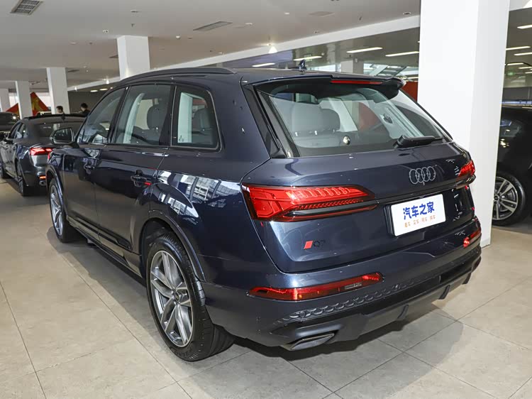 2025款奥迪Q7新车型登场，2.0T+8AT，195kW 2.0T+7座_车家号_发现车生活_汽车之家