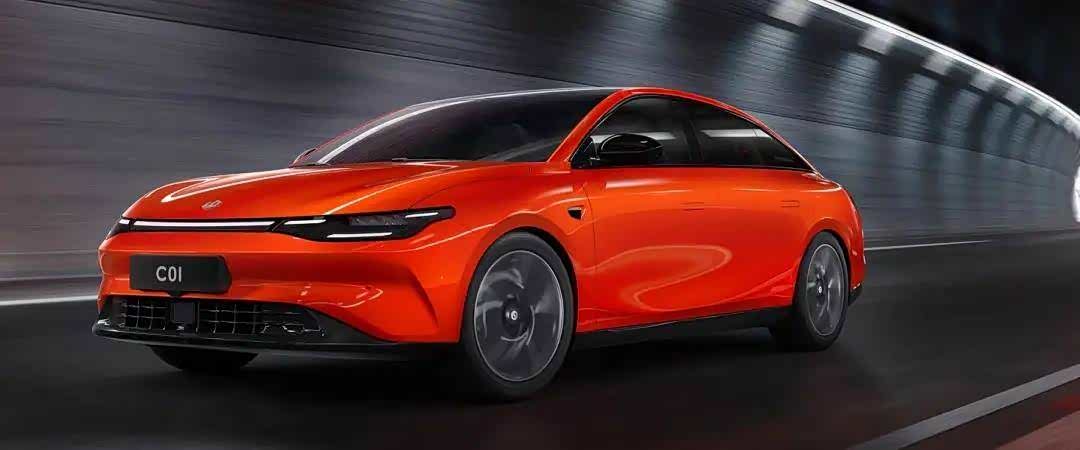 零跑C01亮相长沙，预售18万起享“0元下订”_车家号_发现车生活_汽车之家