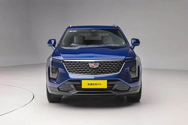 2025款凯迪拉克XT4上市，3款配置+2种内饰，3颗雷达+33英寸屏_车家号_发现车生活_汽车之家