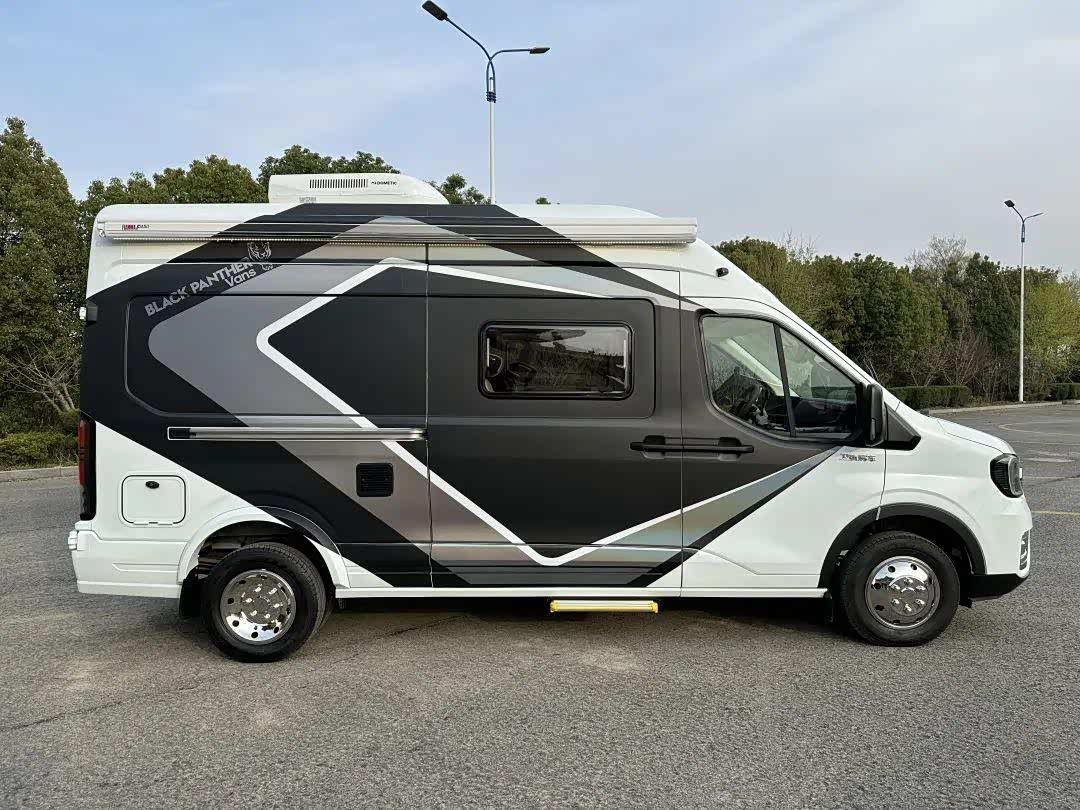 卫航B型新款黑豹来袭！福特V363底盘 2.3T+8AT 潮酷外观 不逊实力_车家号_发现车生活_汽车之家