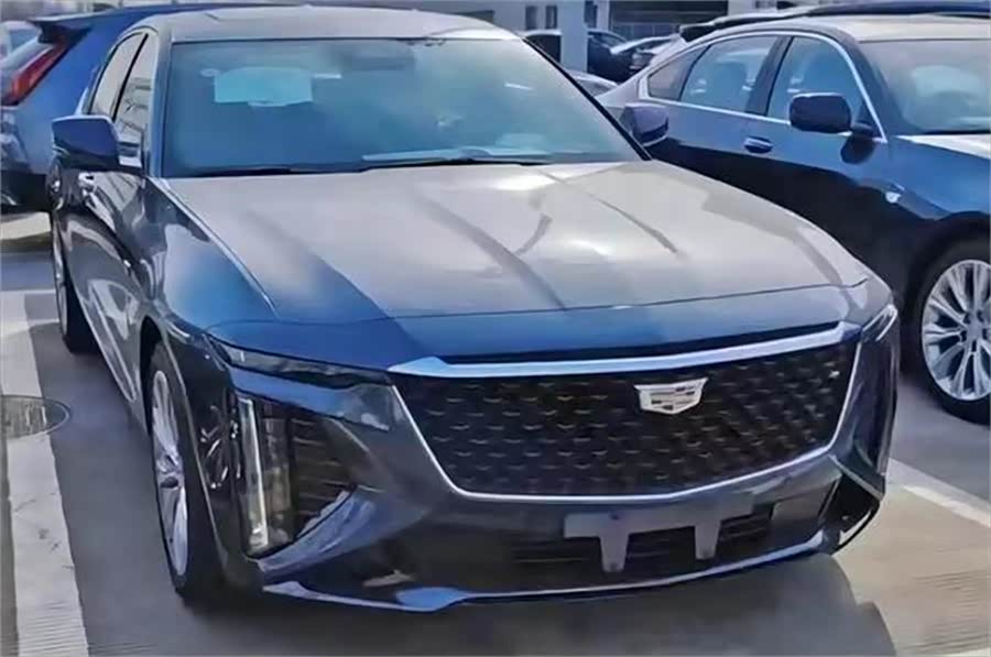 全新一代凯迪拉克CT6实车再曝光，配33英寸曲面屏，再战“56E”_车家号_发现车生活_汽车之家