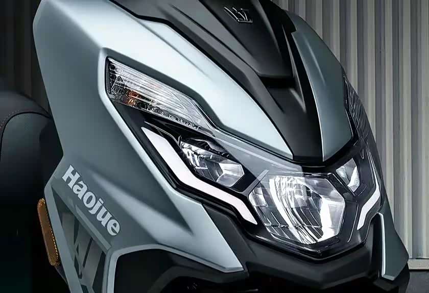 豪爵UFD125上市，售价9680元起，全新代步小踏板_车家号_发现车生活_汽车之家