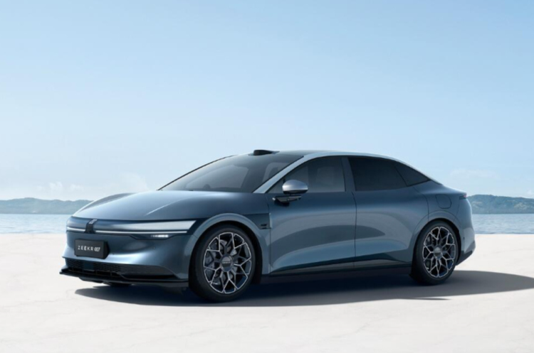 CX1E是一款中型SUV，定位为极氪X的兄弟车型，预计将在上半年发布_车家号_发现车生活_汽车之家